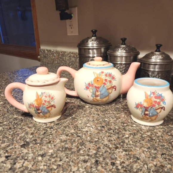 Certified International | Dining | Rabbit Tea Set | Poshmark